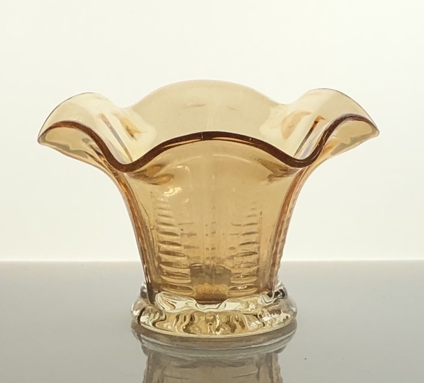 Matthew Turnbull “Windsor”; Pattern #504 – Heart Of Glass